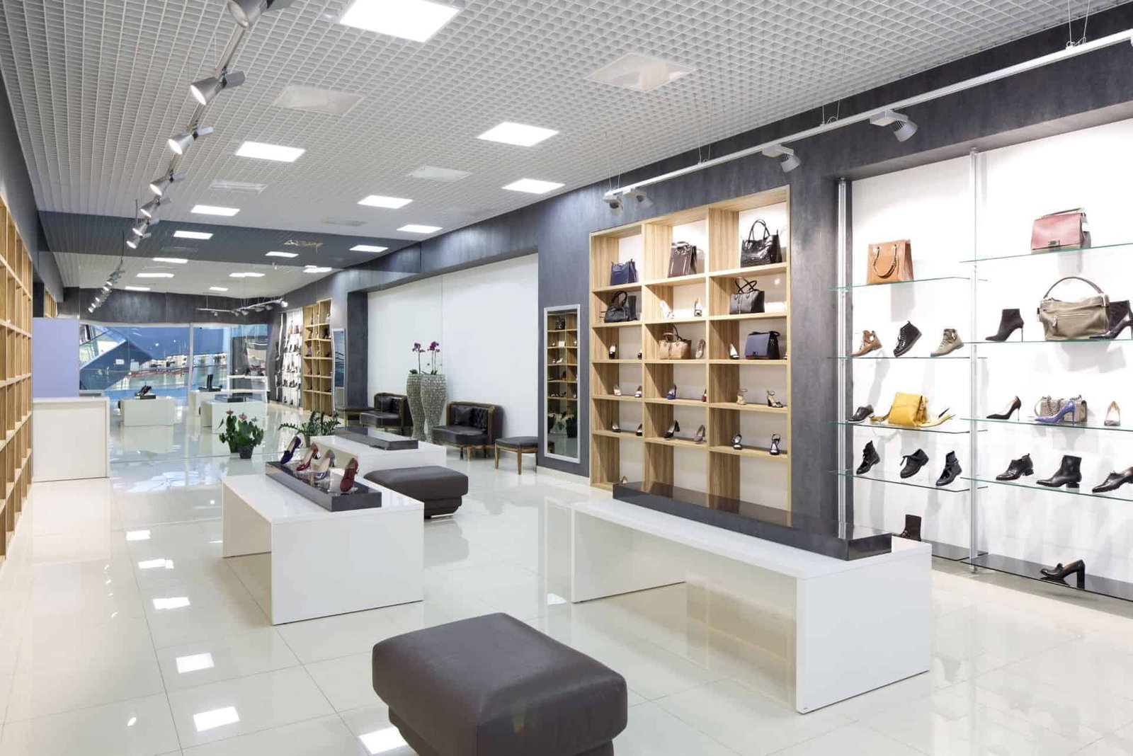 Hire Interior Designers In Pune For Your Retail Shop | Home2decor